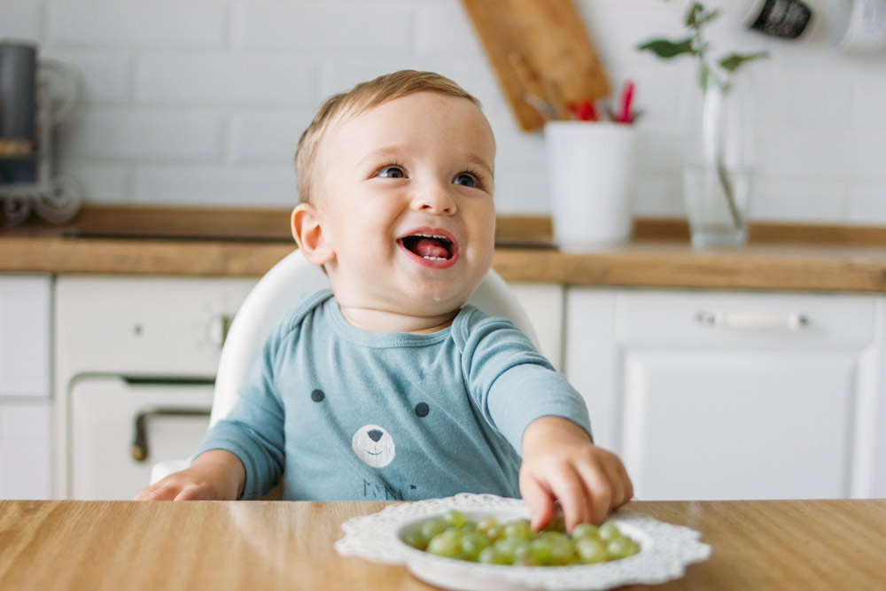 Quelle alimentation pour bébé selon son âge ? - Les Petits Trognons